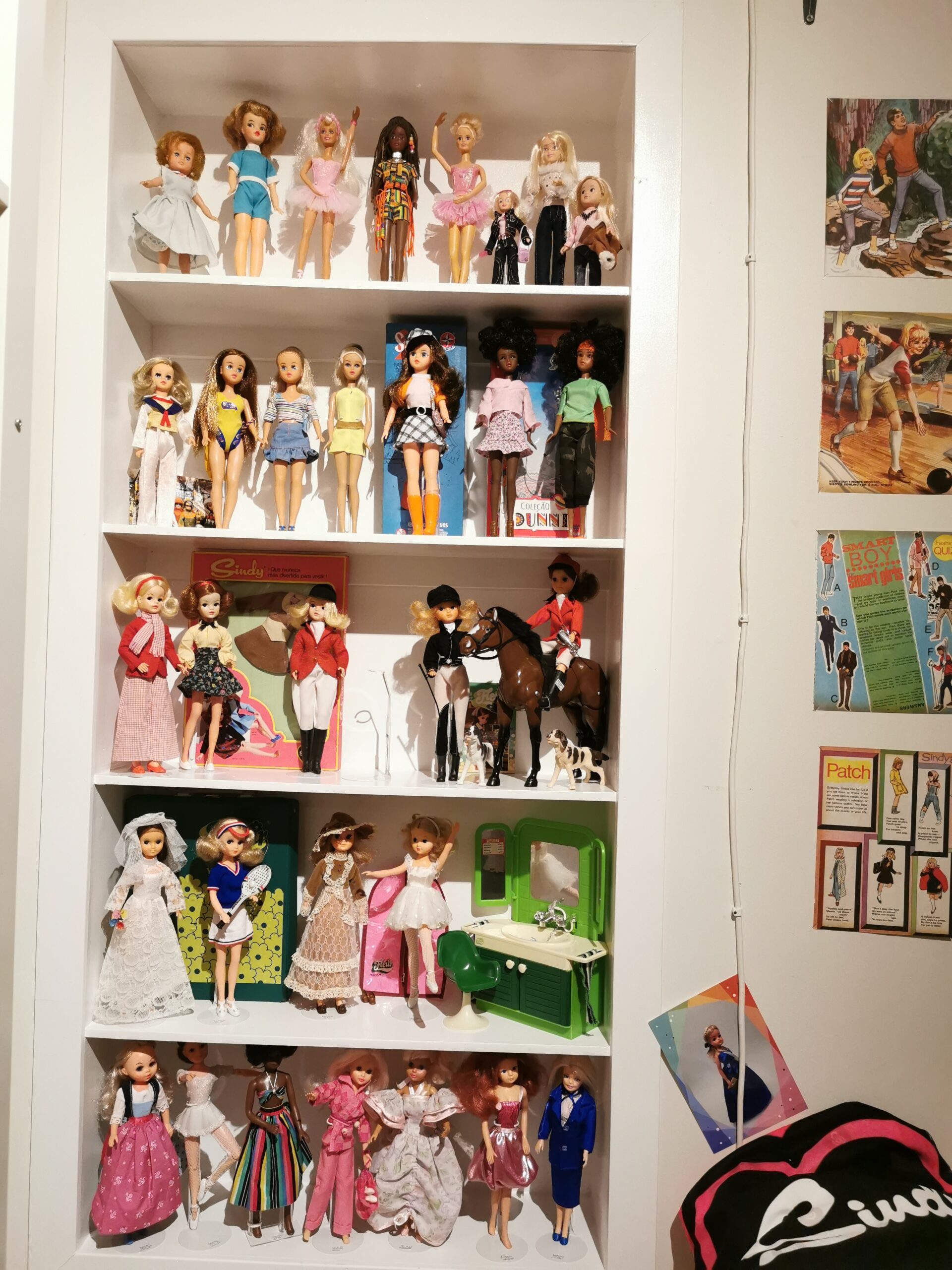 Sindy’s “cousins”: Debenhams Victoria Jane – The Little Sindy Museum